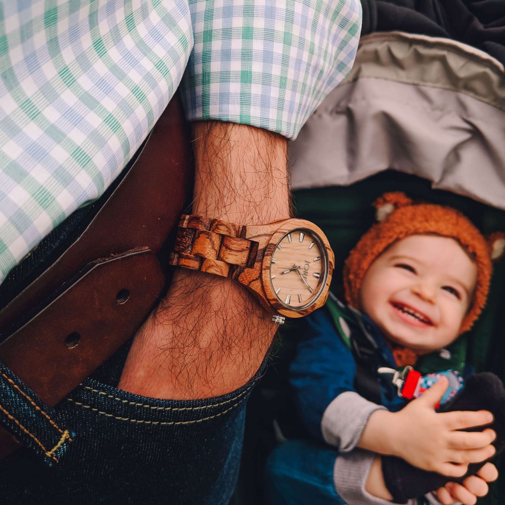 Family time management & unique wooden watches - Anchored In Elegance