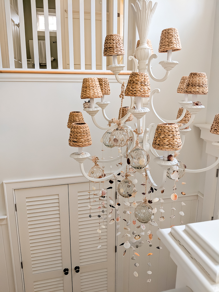 Subtle coastal decor: How to Get Beach Chic - Anchored In Elegance