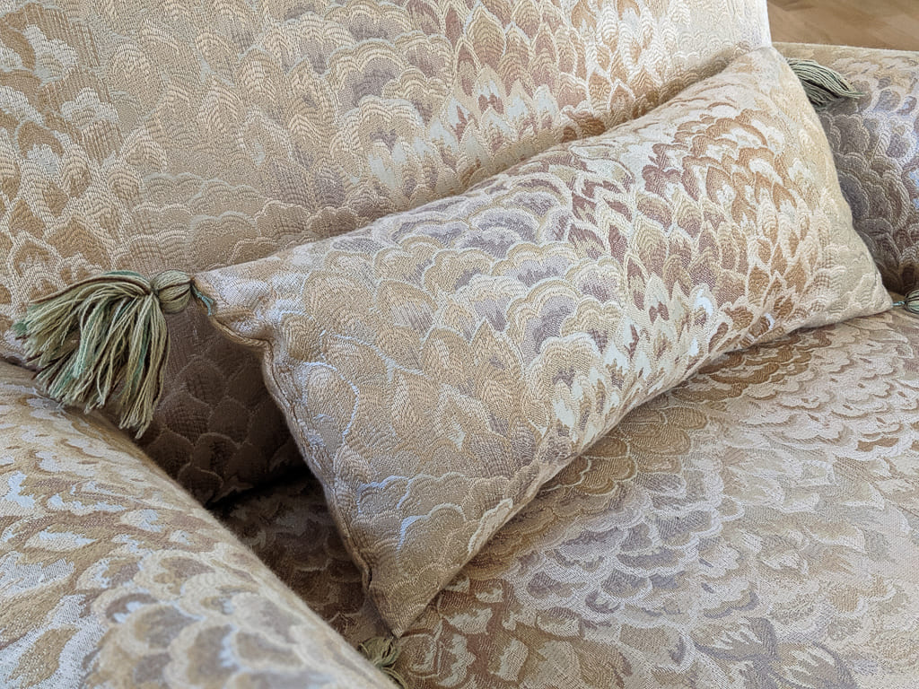 Subtle coastal decor: How to Get Beach Chic - Anchored In Elegance