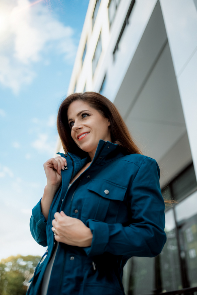 What Color Suits Me? Find Your PERFECT Shade - Anchored In Elegance